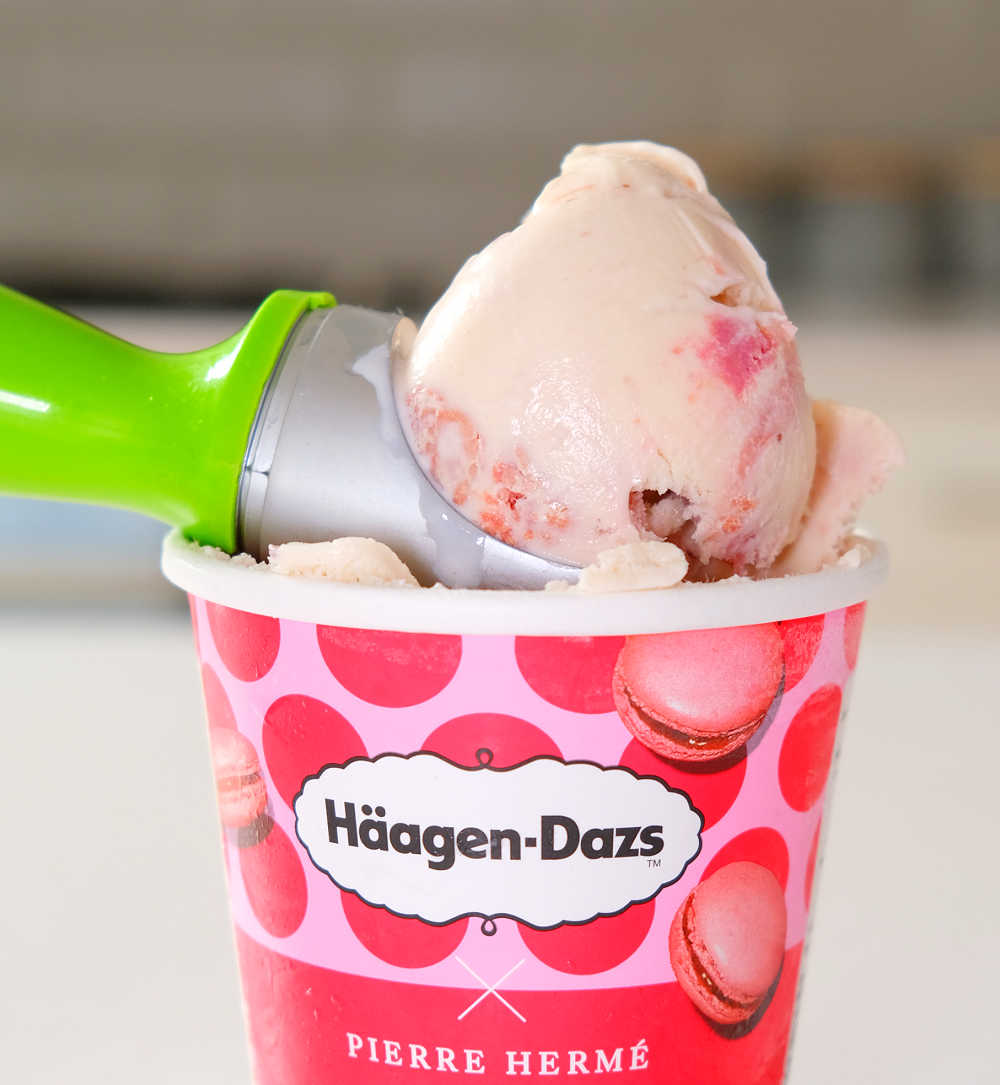 Review Of Haagen-Dazs Macaron Strawberry & Raspberry Ice Cream - Scoop Club