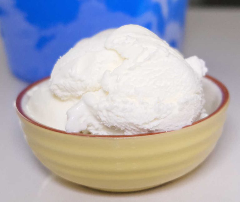 Review Of Peters Original Vanilla 2L - Scoop Club