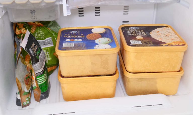 Review Of Much Moore Awesome Foursome Cravings Ice Cream 2L - Scoop Club