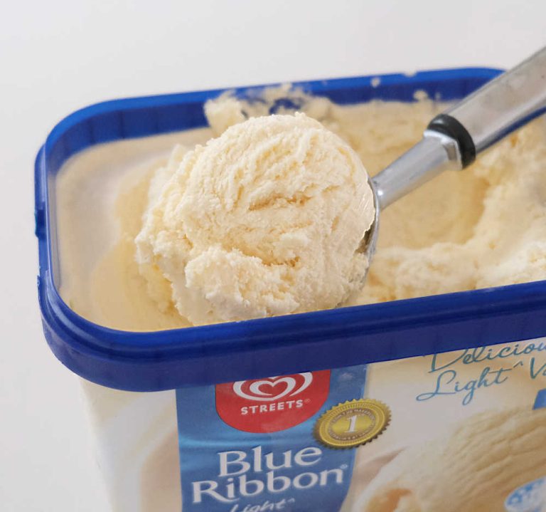 Review Of Streets Blue Ribbon Light Vanilla Ice Cream 2L - Scoop Club